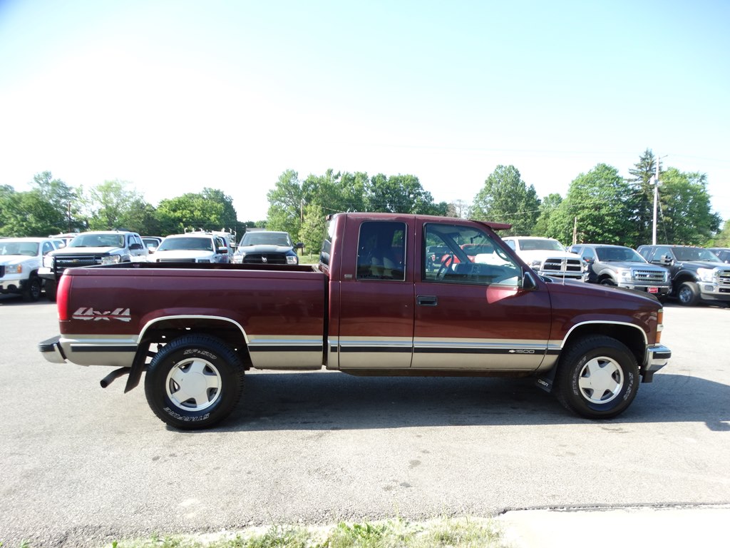 1998 CHEVROLET GMT-400 K1500 for sale in Medina, OH | Southern Select ...