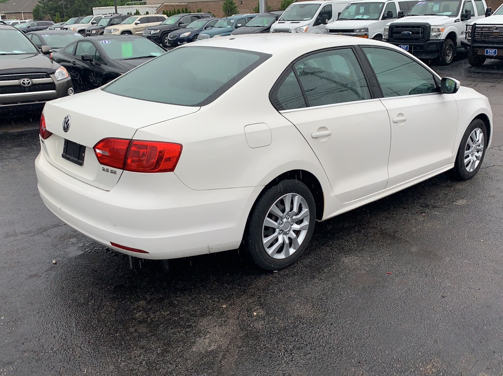 2013 VOLKSWAGEN JETTA SE for sale at TKP Auto Sales | Eastlake, Ohio