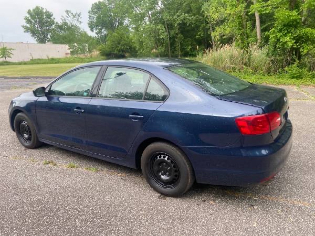 2013 VOLKSWAGEN JETTA BASE for sale at TKP Auto Sales | Eastlake, Ohio