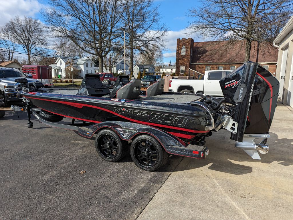 used-2021-nitro-z20-pro-bass-boat-w-250-mercury-pro-xs-for-sale-in